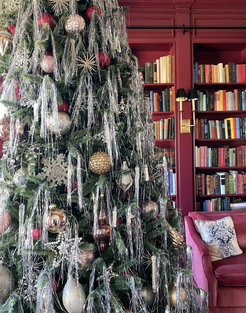 Classic Tinsel Tree - The Makerista